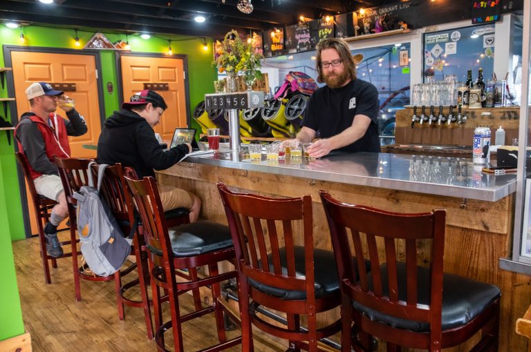 13 Best New Hampshire Breweries + Map & Full List - New Hampshire Way