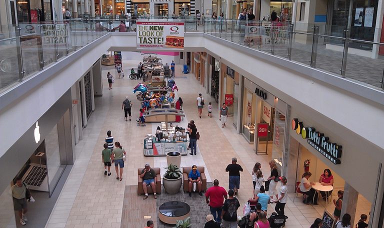11 Best Malls in New Hampshire - New Hampshire Way
